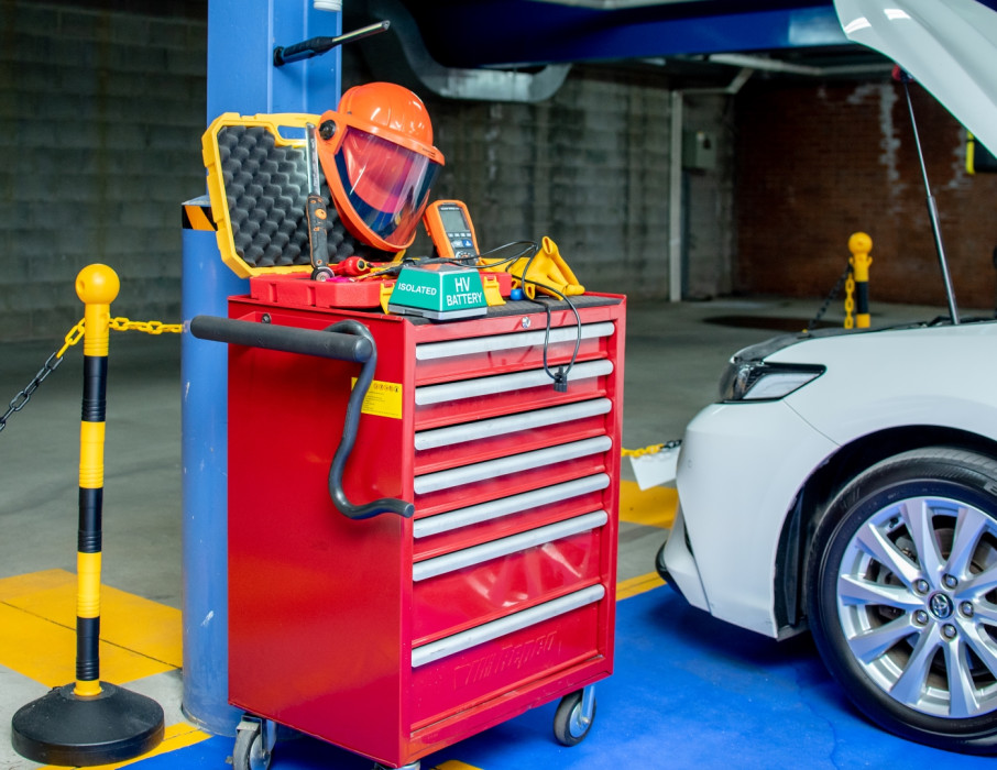 Mechanical Workshop Safety - Guide & Essential Tips | Motor Traders ...